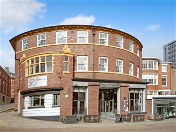 TROPHY SITE ADJACENT TO WORLD RENOWNED HISTORIC NOTTINGHAM CASTLE ...